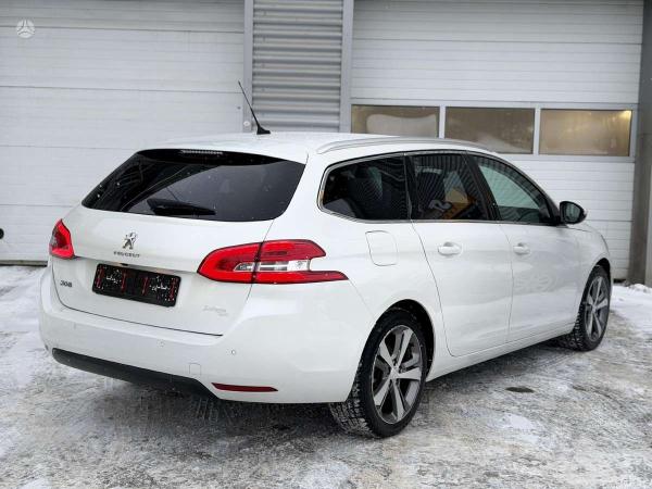 Balts Peugeot 308 2020 Kauņa, ar dzinēja tilpumu 1.50 L un nobraukumu 238 tūkst. km par 7400 €, foto 5 vietnē AUTOMOTO.COM.LV