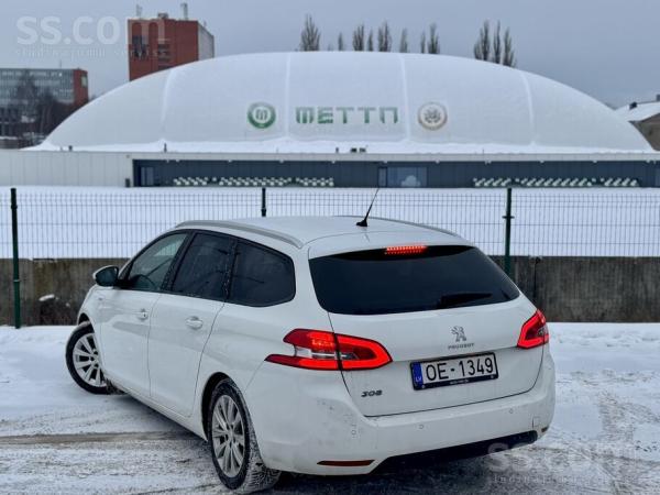 Balts Peugeot 308 2020 Rīga, ar dzinēja tilpumu 1.50 L un nobraukumu 0 tūkst. km par 6899 €, foto 4 vietnē AUTOMOTO.COM.LV