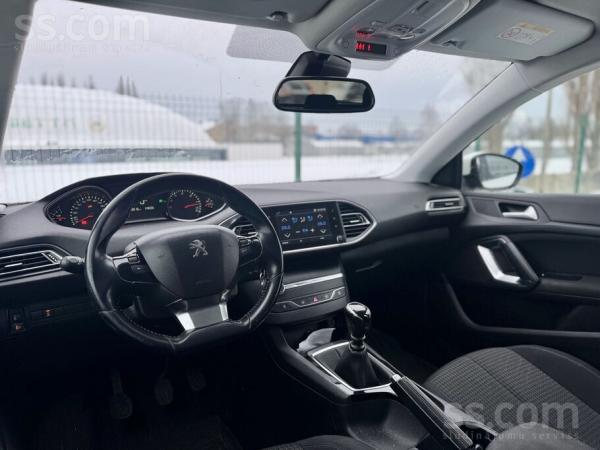 Balts Peugeot 308 2020 Rīga, ar dzinēja tilpumu 1.50 L un nobraukumu 0 tūkst. km par 6899 €, foto 8 vietnē AUTOMOTO.COM.LV