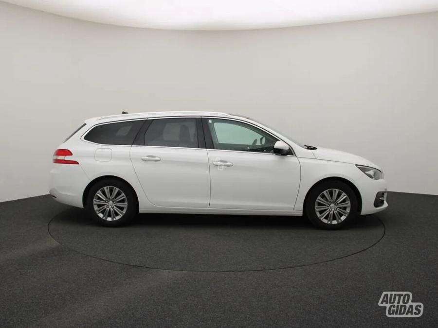 White Peugeot 308 2020 in Vilnius, with an engine capacity of 1.20 L and mileage of 165 thousand km for 8699 €, photo 10 on AUTOMOTO.COM.LV