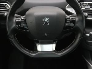 White Peugeot 308 2020 in Vilnius, with an engine capacity of 1.20 L and mileage of 165 thousand km for 8699 €, photo 19 on AUTOMOTO.COM.LV