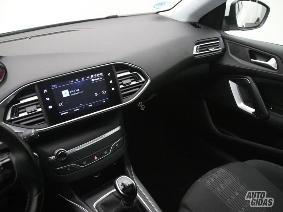 White Peugeot 308 2020 in Vilnius, with an engine capacity of 1.20 L and mileage of 165 thousand km for 8699 €, photo 22 on AUTOMOTO.COM.LV