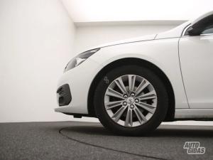 White Peugeot 308 2020 in Vilnius, with an engine capacity of 1.20 L and mileage of 165 thousand km for 8699 €, photo 28 on AUTOMOTO.COM.LV