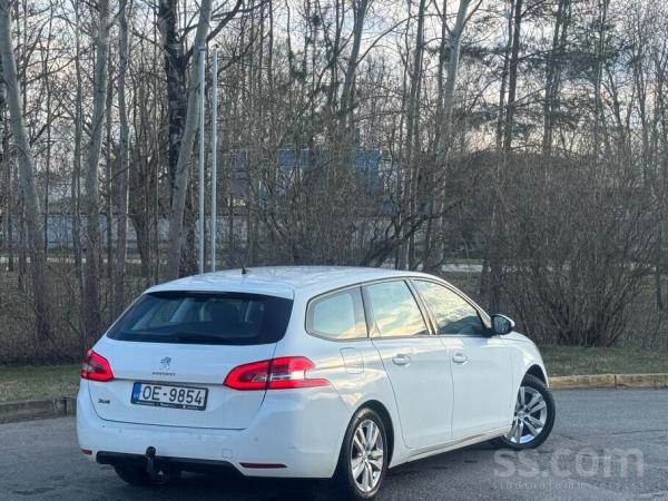 Белый Пежо 308 2020 в Рига, объемом двигателя 1.50 л и пробегом 0 тыс. км за 6800 €, фото 4 на AUTOMOTO.COM.LV