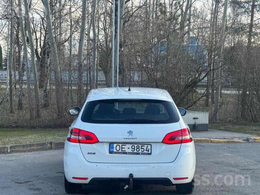 White Peugeot 308 2020 in Riga, with an engine capacity of 1.50 L and mileage of 0 thousand km for 6800 €, photo 7 on AUTOMOTO.COM.LV