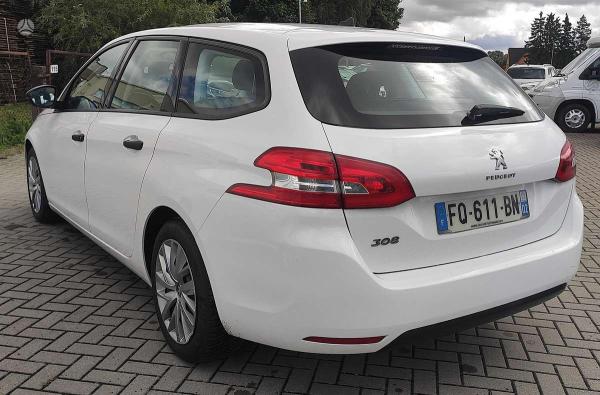 Balts Peugeot 308 2020 Tauragė, ar dzinēja tilpumu 1.50 L un nobraukumu 344 tūkst. km par 4700 €, foto 4 vietnē AUTOMOTO.COM.LV