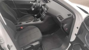 Balts Peugeot 308 2020 Tauragė, ar dzinēja tilpumu 1.50 L un nobraukumu 344 tūkst. km par 4700 €, foto 10 vietnē AUTOMOTO.COM.LV