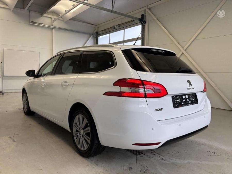 White Peugeot 308 2020 in Radviliskis, with an engine capacity of 1.50 L and mileage of 230 thousand km for 5450 €, photo 5 on AUTOMOTO.COM.LV