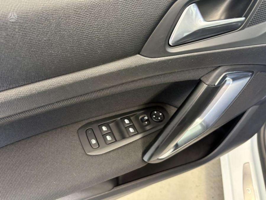 White Peugeot 308 2020 in Radviliskis, with an engine capacity of 1.50 L and mileage of 230 thousand km for 5450 €, photo 14 on AUTOMOTO.COM.LV