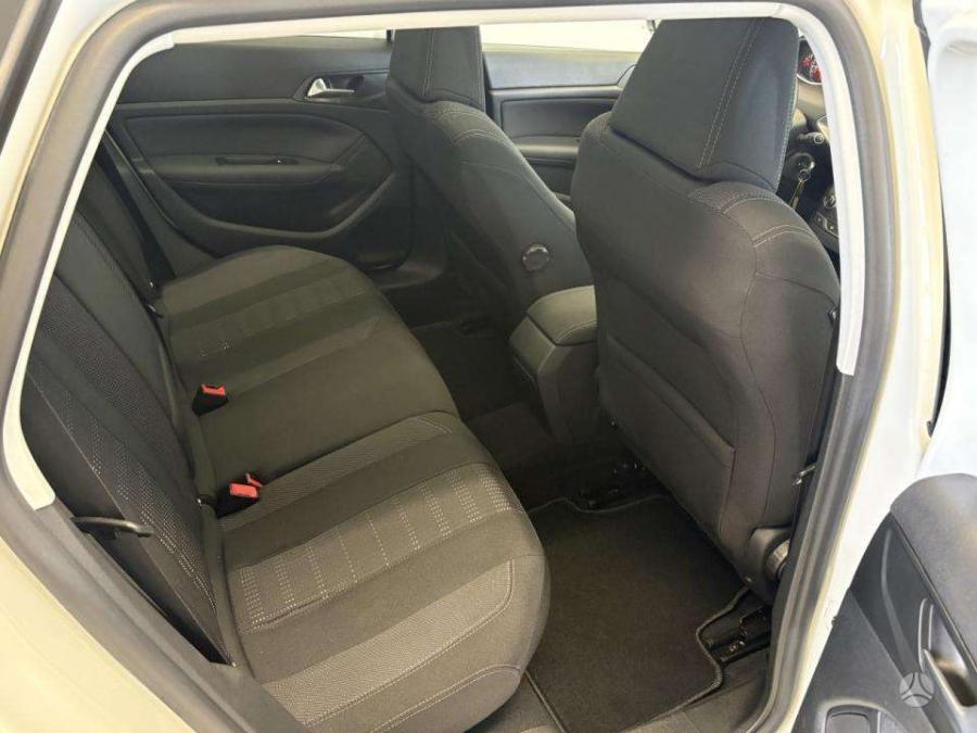 Balts Peugeot 308 2020 Radviliškis, ar dzinēja tilpumu 1.50 L un nobraukumu 230 tūkst. km par 5450 €, foto 10 vietnē AUTOMOTO.COM.LV