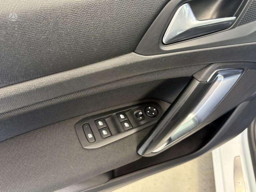 Balts Peugeot 308 2020 Radviliškis, ar dzinēja tilpumu 1.50 L un nobraukumu 230 tūkst. km par 5450 €, foto 14 vietnē AUTOMOTO.COM.LV