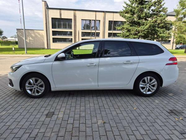 Белый Пежо 308 2020 в Таураге, объемом двигателя 1.50 л и пробегом 243 тыс. км за 5500 €, фото 6 на AUTOMOTO.COM.LV