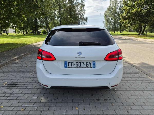 Белый Пежо 308 2020 в Таураге, объемом двигателя 1.50 л и пробегом 243 тыс. км за 5500 €, фото 8 на AUTOMOTO.COM.LV