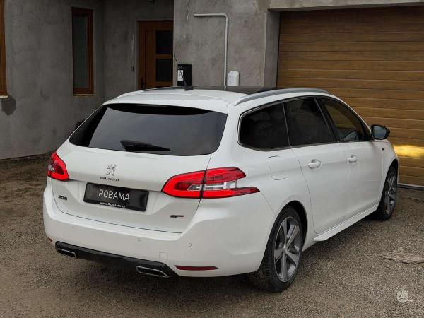 White Peugeot 308 2021 in Siauliai, with an engine capacity of 1.50 L and mileage of 119 thousand km for 12947 €, photo 3 on AUTOMOTO.COM.LV