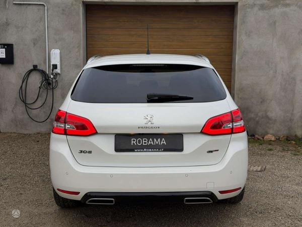 White Peugeot 308 2021 in Siauliai, with an engine capacity of 1.50 L and mileage of 119 thousand km for 12947 €, photo 4 on AUTOMOTO.COM.LV