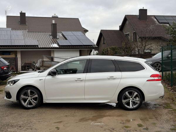 White Peugeot 308 2021 in Siauliai, with an engine capacity of 1.50 L and mileage of 119 thousand km for 12947 €, photo 6 on AUTOMOTO.COM.LV