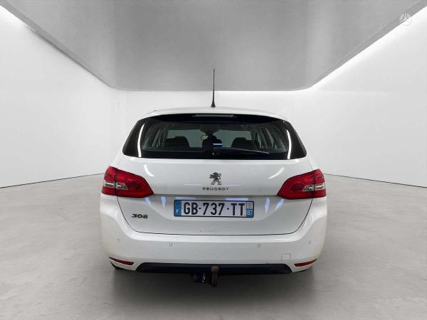Balts Peugeot 308 2021 Marijampole, ar dzinēja tilpumu 1.50 L un nobraukumu 185 tūkst. km par 8228 €, foto 5 vietnē AUTOMOTO.COM.LV