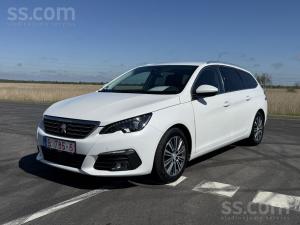White Peugeot 308 2021 in Liepaja, with an engine capacity of 1.50 L and mileage of 226 thousand km for 6900 €, photo 1 on AUTOMOTO.COM.LV