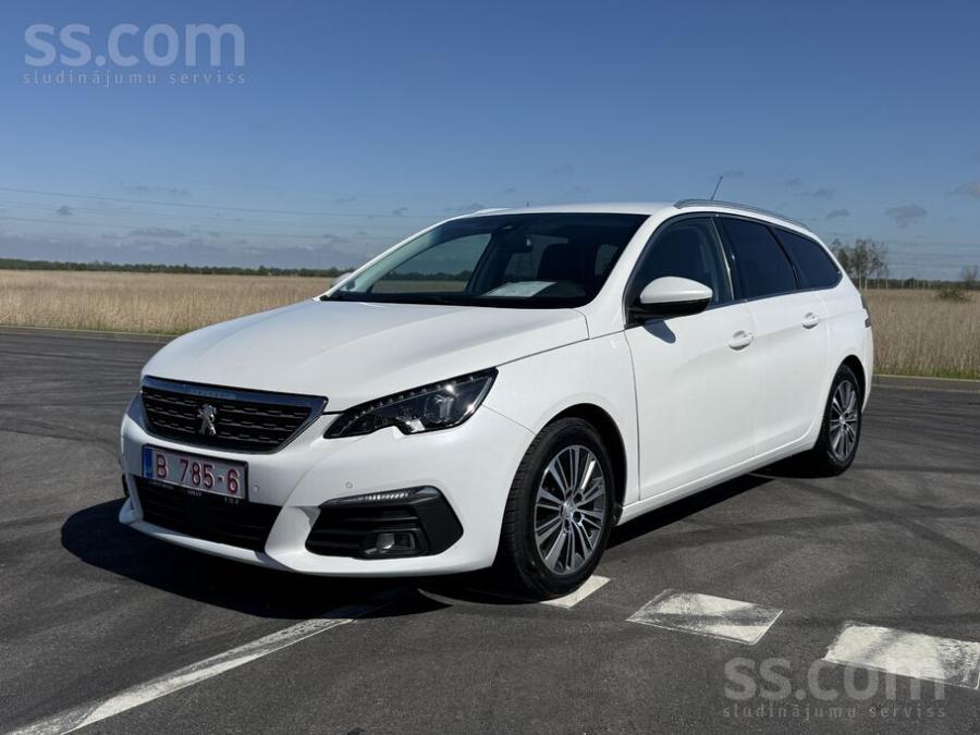 White Peugeot 308 2021 in Liepaja, with an engine capacity of 1.50 L and mileage of 226 thousand km for 6900 €, photo 1 on AUTOMOTO.COM.LV