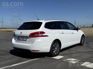 White Peugeot 308 2021 in Liepaja, with an engine capacity of 1.50 L and mileage of 226 thousand km for 6900 €, photo 3 on AUTOMOTO.COM.LV