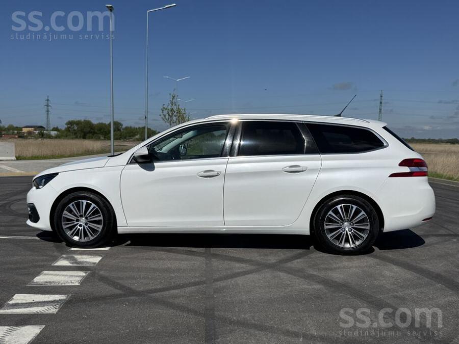 White Peugeot 308 2021 in Liepaja, with an engine capacity of 1.50 L and mileage of 226 thousand km for 6900 €, photo 7 on AUTOMOTO.COM.LV