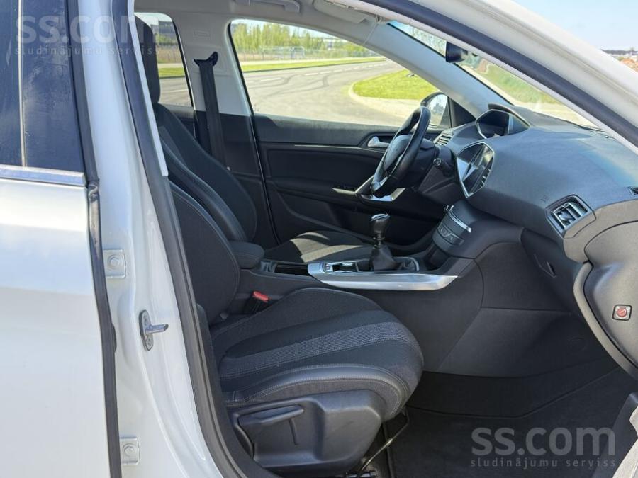 White Peugeot 308 2021 in Liepaja, with an engine capacity of 1.50 L and mileage of 226 thousand km for 6900 €, photo 13 on AUTOMOTO.COM.LV