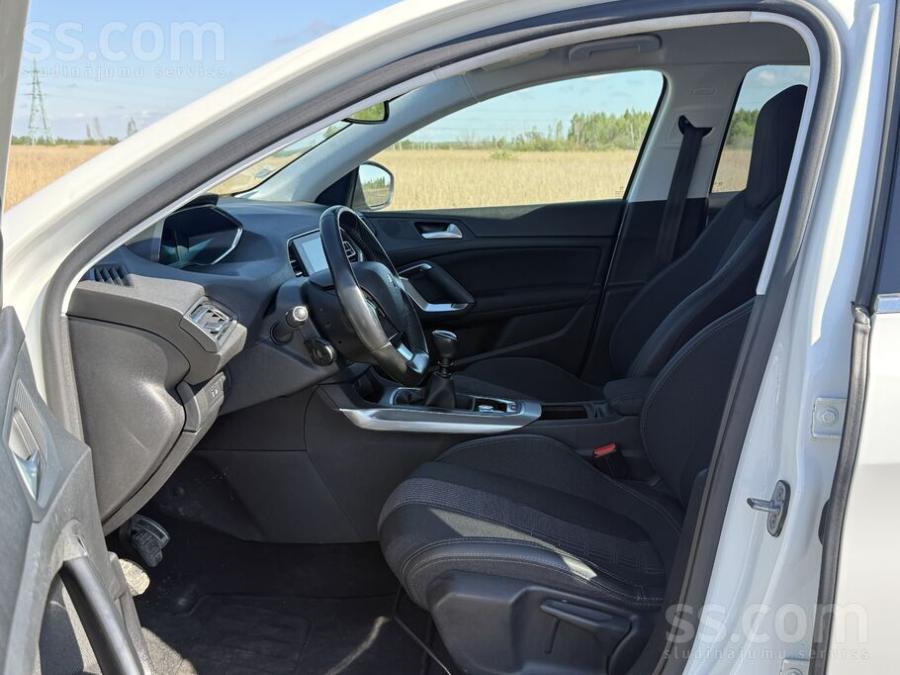 White Peugeot 308 2021 in Liepaja, with an engine capacity of 1.50 L and mileage of 226 thousand km for 6900 €, photo 15 on AUTOMOTO.COM.LV