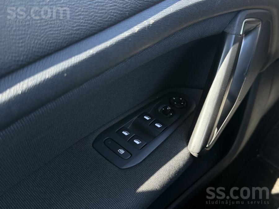 White Peugeot 308 2021 in Liepaja, with an engine capacity of 1.50 L and mileage of 226 thousand km for 6900 €, photo 21 on AUTOMOTO.COM.LV
