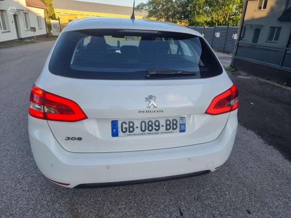 White Peugeot 308 2021 in Kaunas, with an engine capacity of 1.50 L and mileage of 300 thousand km for 5400 €, photo 5 on AUTOMOTO.COM.LV