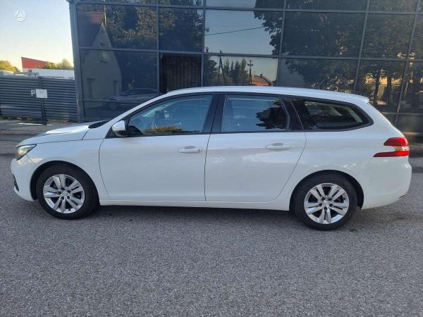 White Peugeot 308 2021 in Kaunas, with an engine capacity of 1.50 L and mileage of 300 thousand km for 5400 €, photo 6 on AUTOMOTO.COM.LV