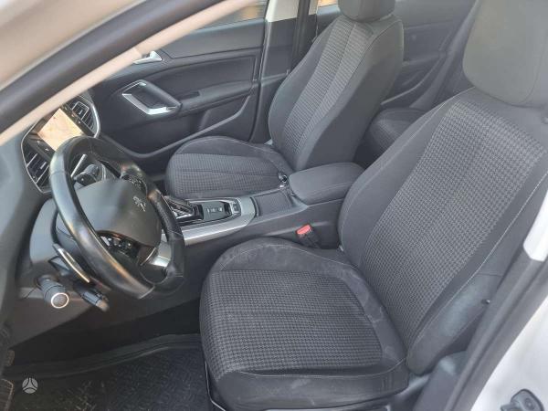 White Peugeot 308 2021 in Kaunas, with an engine capacity of 1.50 L and mileage of 300 thousand km for 5400 €, photo 11 on AUTOMOTO.COM.LV