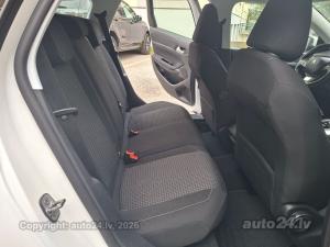 White Peugeot 308 2021 in Tallinn, with an engine capacity of 1.50 L and mileage of 126 thousand km for 8990 €, photo 11 on AUTOMOTO.COM.LV