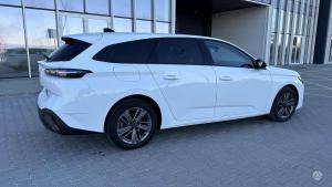 White Peugeot 308 2022 in Vilnius, with an engine capacity of 1.20 L and mileage of 120 thousand km for 10950 €, photo 6 on AUTOMOTO.COM.LV