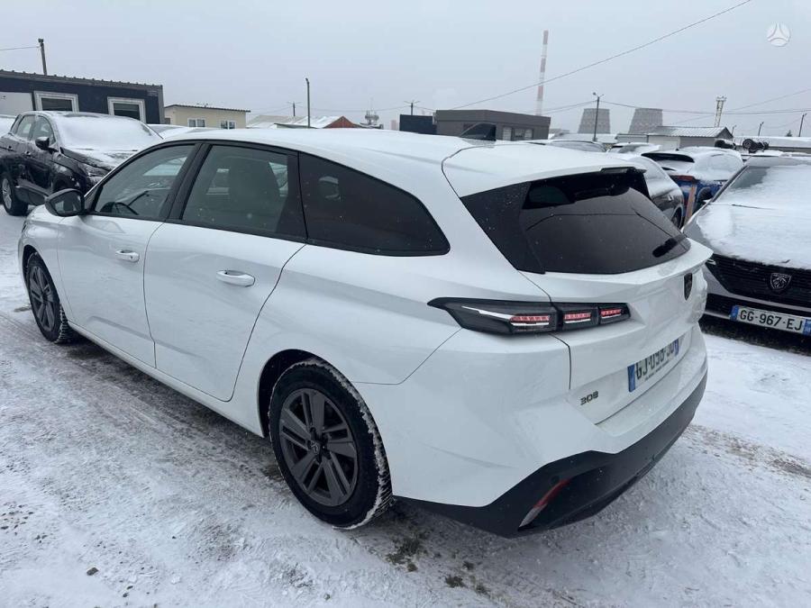 Balts Peugeot 308 2022 Viļņa, ar dzinēja tilpumu 1.50 L un nobraukumu 179 tūkst. km par 11494 €, foto 4 vietnē AUTOMOTO.COM.LV