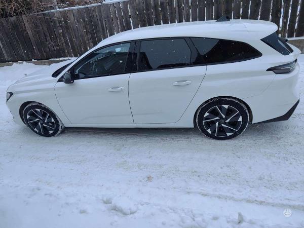 White Peugeot 308 2022 in Marijampole, with an engine capacity of 1.50 L and mileage of 148 thousand km for 14877 €, photo 8 on AUTOMOTO.COM.LV
