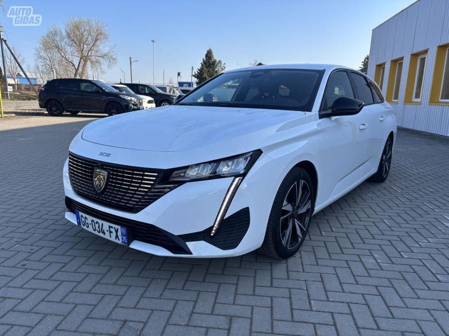 White Peugeot 308 2022 in Taurage, with an engine capacity of 1.50 L and mileage of 200 thousand km for 11000 €, photo 4 on AUTOMOTO.COM.LV