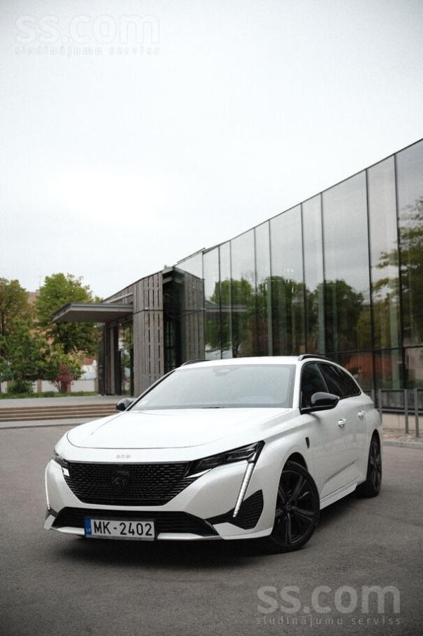Balts Peugeot 308 2022 Rīga, ar dzinēja tilpumu 1.50 L un nobraukumu 51 tūkst. km par 23990 €, foto 2 vietnē AUTOMOTO.COM.LV