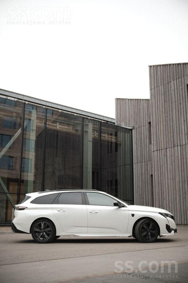 Balts Peugeot 308 2022 Rīga, ar dzinēja tilpumu 1.50 L un nobraukumu 51 tūkst. km par 23990 €, foto 5 vietnē AUTOMOTO.COM.LV