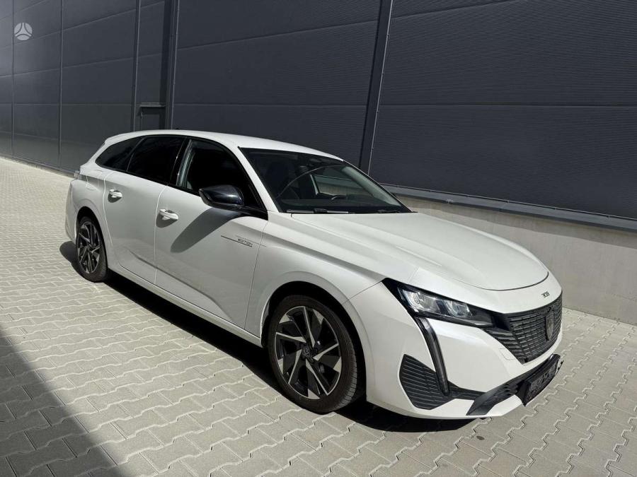 Balts Peugeot 308 2022 Šauļi, ar dzinēja tilpumu 1.50 L un nobraukumu 200 tūkst. km par 11950 €, foto 1 vietnē AUTOMOTO.COM.LV