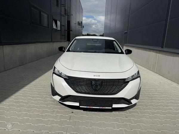 White Peugeot 308 2022 in Siauliai, with an engine capacity of 1.50 L and mileage of 200 thousand km for 11950 €, photo 2 on AUTOMOTO.COM.LV