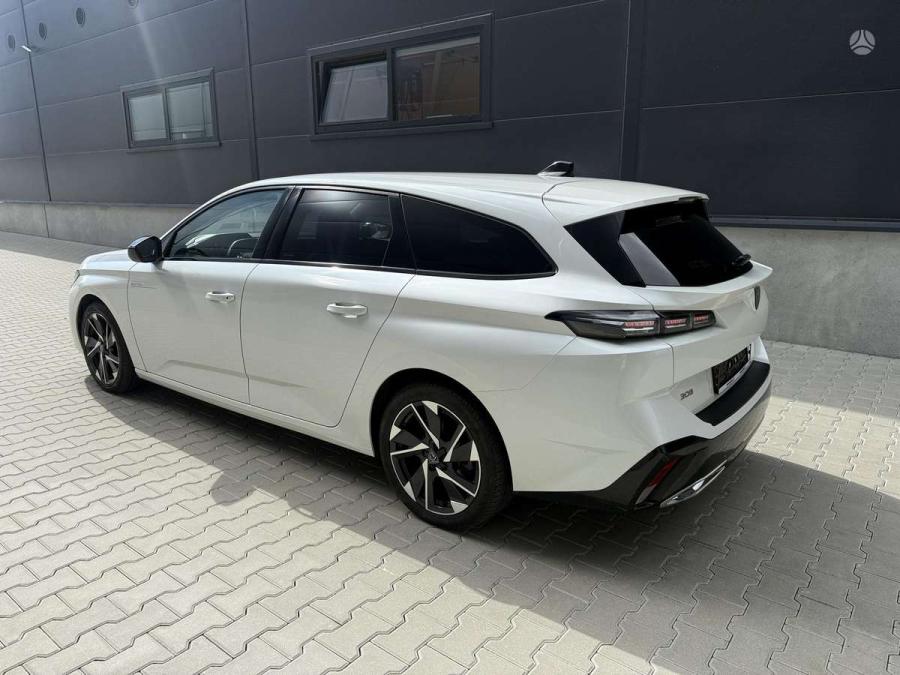 Balts Peugeot 308 2022 Šauļi, ar dzinēja tilpumu 1.50 L un nobraukumu 200 tūkst. km par 11950 €, foto 5 vietnē AUTOMOTO.COM.LV