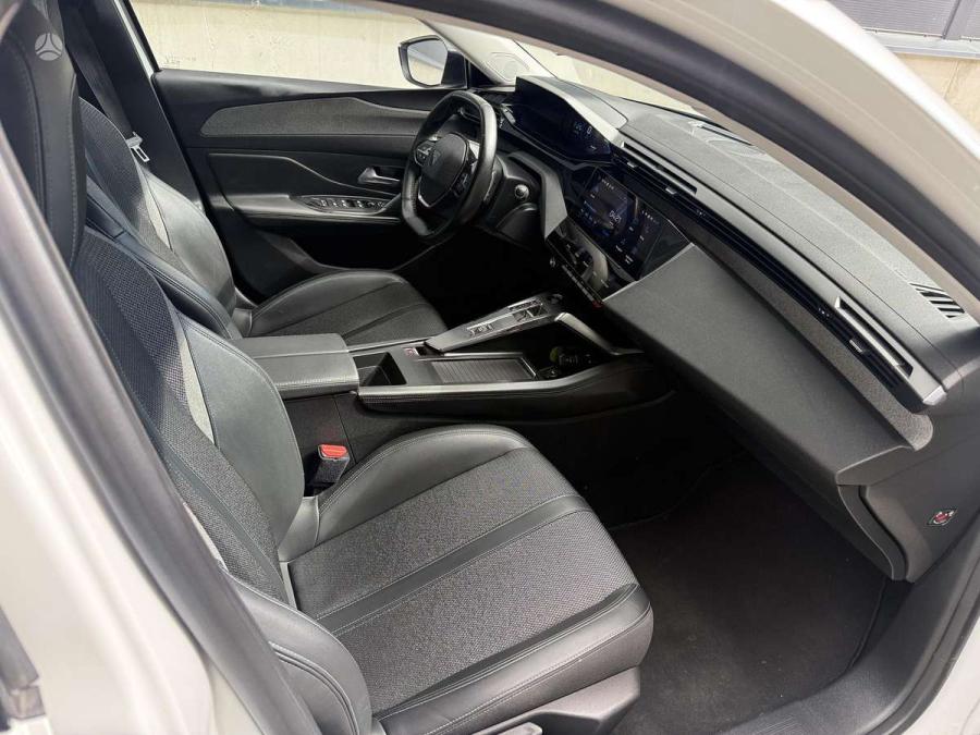 Balts Peugeot 308 2022 Šauļi, ar dzinēja tilpumu 1.50 L un nobraukumu 200 tūkst. km par 11950 €, foto 8 vietnē AUTOMOTO.COM.LV