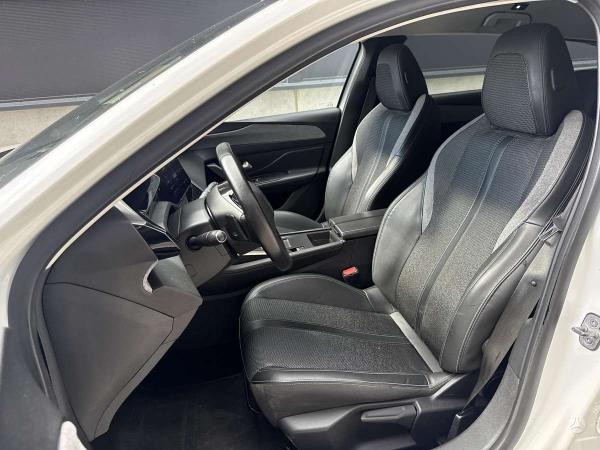 White Peugeot 308 2022 in Siauliai, with an engine capacity of 1.50 L and mileage of 200 thousand km for 11950 €, photo 10 on AUTOMOTO.COM.LV