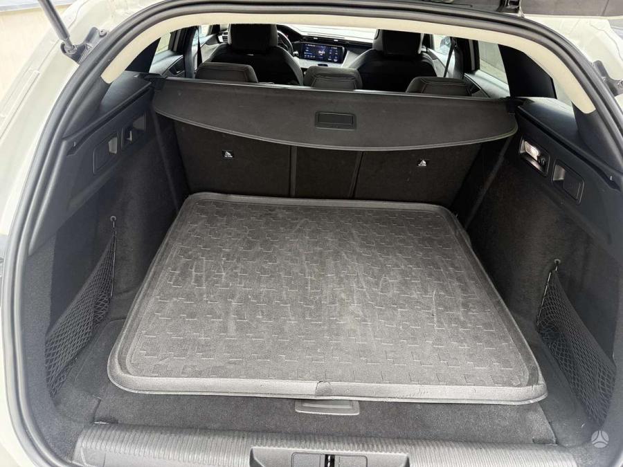 Balts Peugeot 308 2022 Šauļi, ar dzinēja tilpumu 1.50 L un nobraukumu 200 tūkst. km par 11950 €, foto 16 vietnē AUTOMOTO.COM.LV