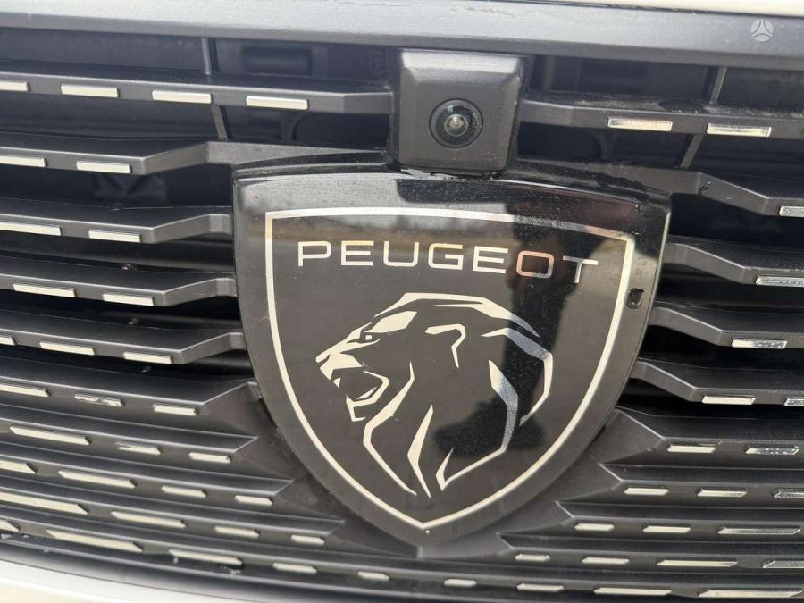 Balts Peugeot 308 2022 Šauļi, ar dzinēja tilpumu 1.50 L un nobraukumu 200 tūkst. km par 11950 €, foto 18 vietnē AUTOMOTO.COM.LV