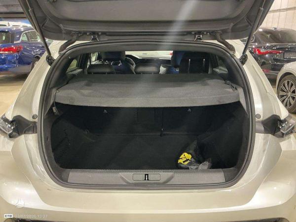 White Peugeot 308 2022 in Vilnius, with an engine capacity of 1.50 L and mileage of 140 thousand km for 15720 €, photo 10 on AUTOMOTO.COM.LV