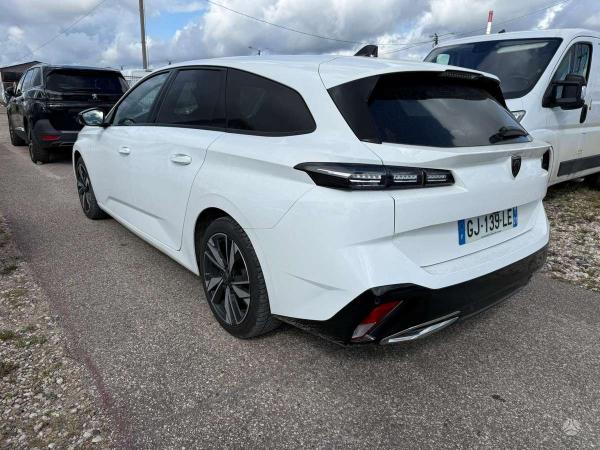 Balts Peugeot 308 2022 Viļņa, ar dzinēja tilpumu 1.50 L un nobraukumu 170 tūkst. km par 10750 €, foto 7 vietnē AUTOMOTO.COM.LV