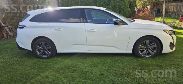White Peugeot 308 2022 in Jelgava, with an engine capacity of 1.50 L and mileage of 255 thousand km for 11800 €, photo 3 on AUTOMOTO.COM.LV