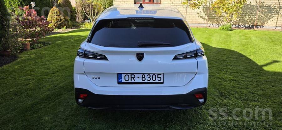 White Peugeot 308 2022 in Jelgava, with an engine capacity of 1.50 L and mileage of 255 thousand km for 11800 €, photo 5 on AUTOMOTO.COM.LV