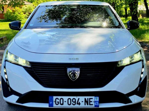 White Peugeot 308 2023 in Taurage, with an engine capacity of 1.50 L and mileage of 199 thousand km for 11500 €, photo 2 on AUTOMOTO.COM.LV